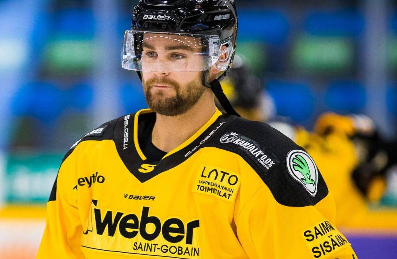 SwissHabs | Aaron Irving rejoint Davos